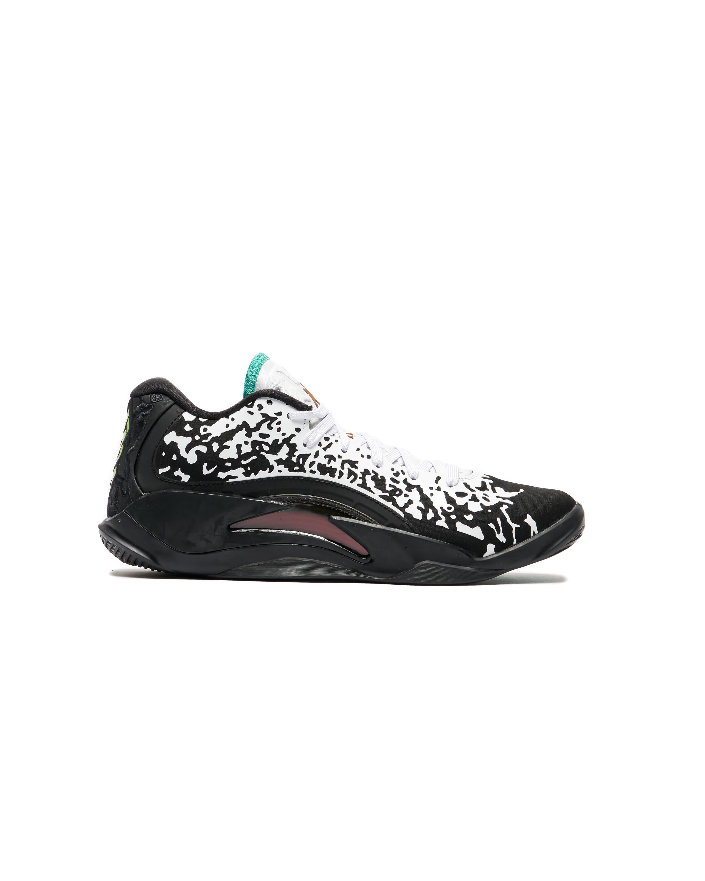 002 FitminShops STORE Air Saint jordan 13 Black Hyper Royal Black White Heres an Official Look at the Nike Air Saint jordan 1 High OG Patent Bred DR0675